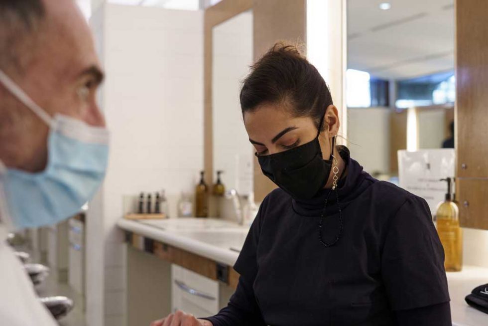 Mesures anti covid au Cercle Delacre | Barbier à Paris
